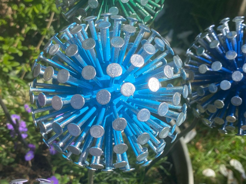 Allium / Dandelion Ornaments For Home & Garden - Handmade4U