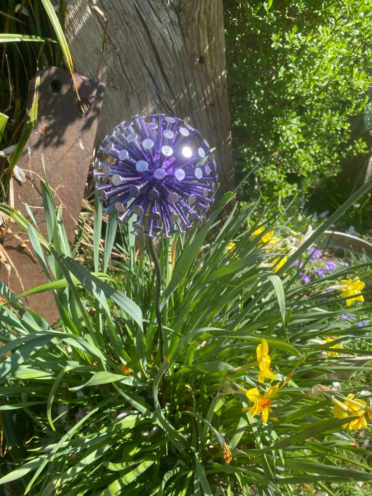 Allium / Dandelion Ornaments For Home & Garden - Handmade4U